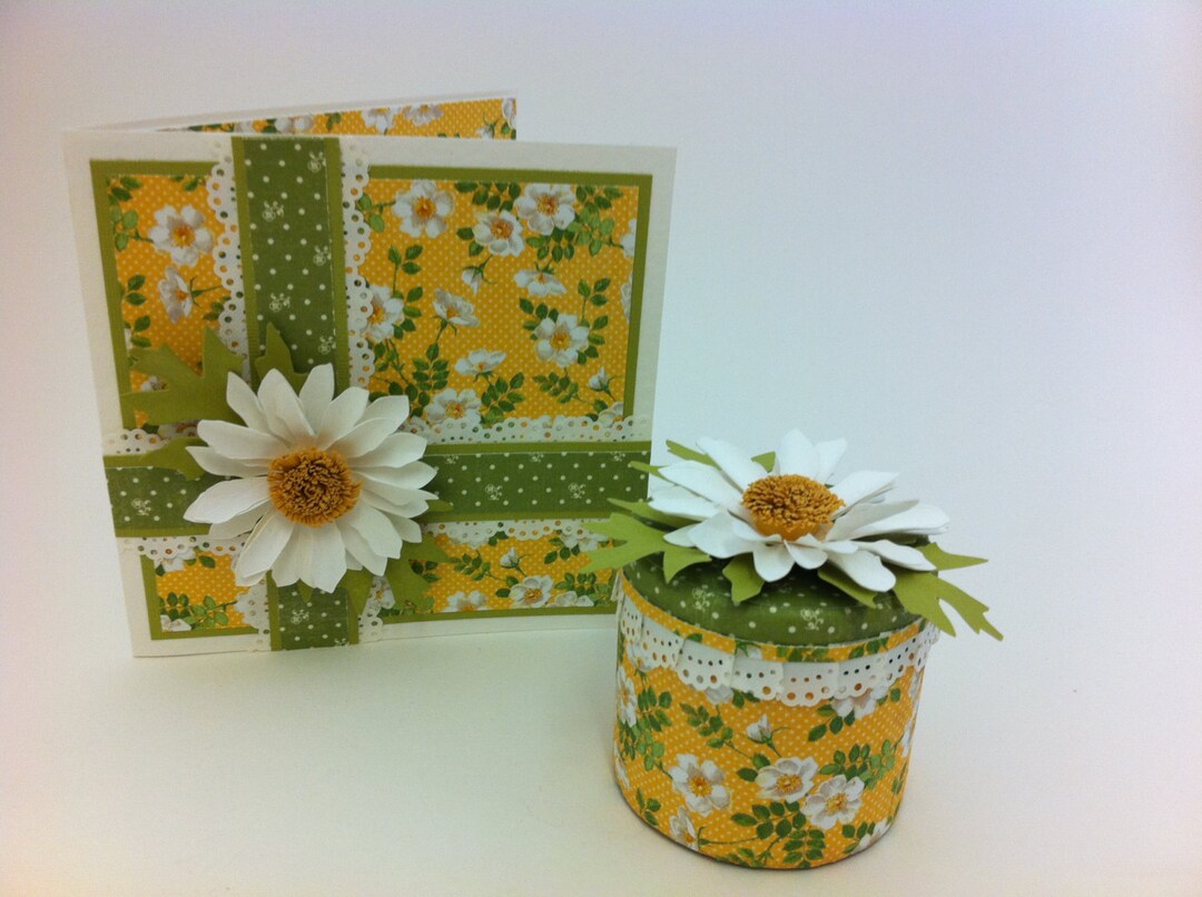 Learn to Make a Paper Daisy and 2 Pretty Daisy Projects - Etsy