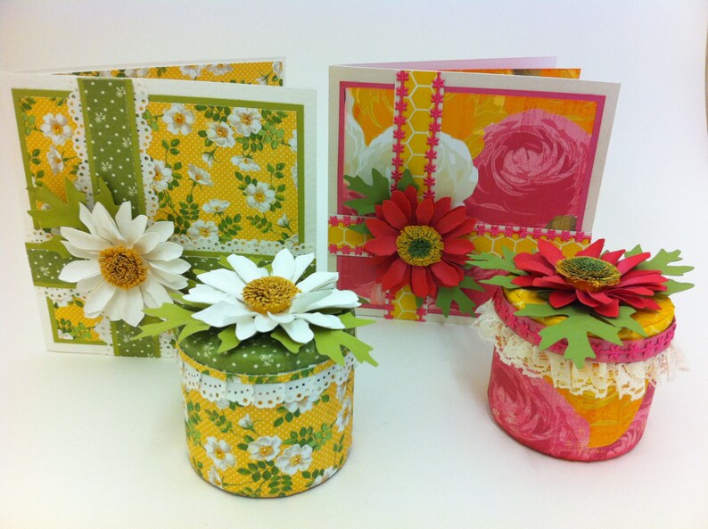 Learn to Make a Paper Daisy and 2 Pretty Daisy Projects - Etsy