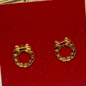 Vintage Avon Girl's Wreath Earrings Gold - Etsy