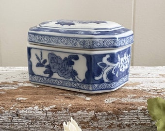 Ceramic Ring Box | Etsy