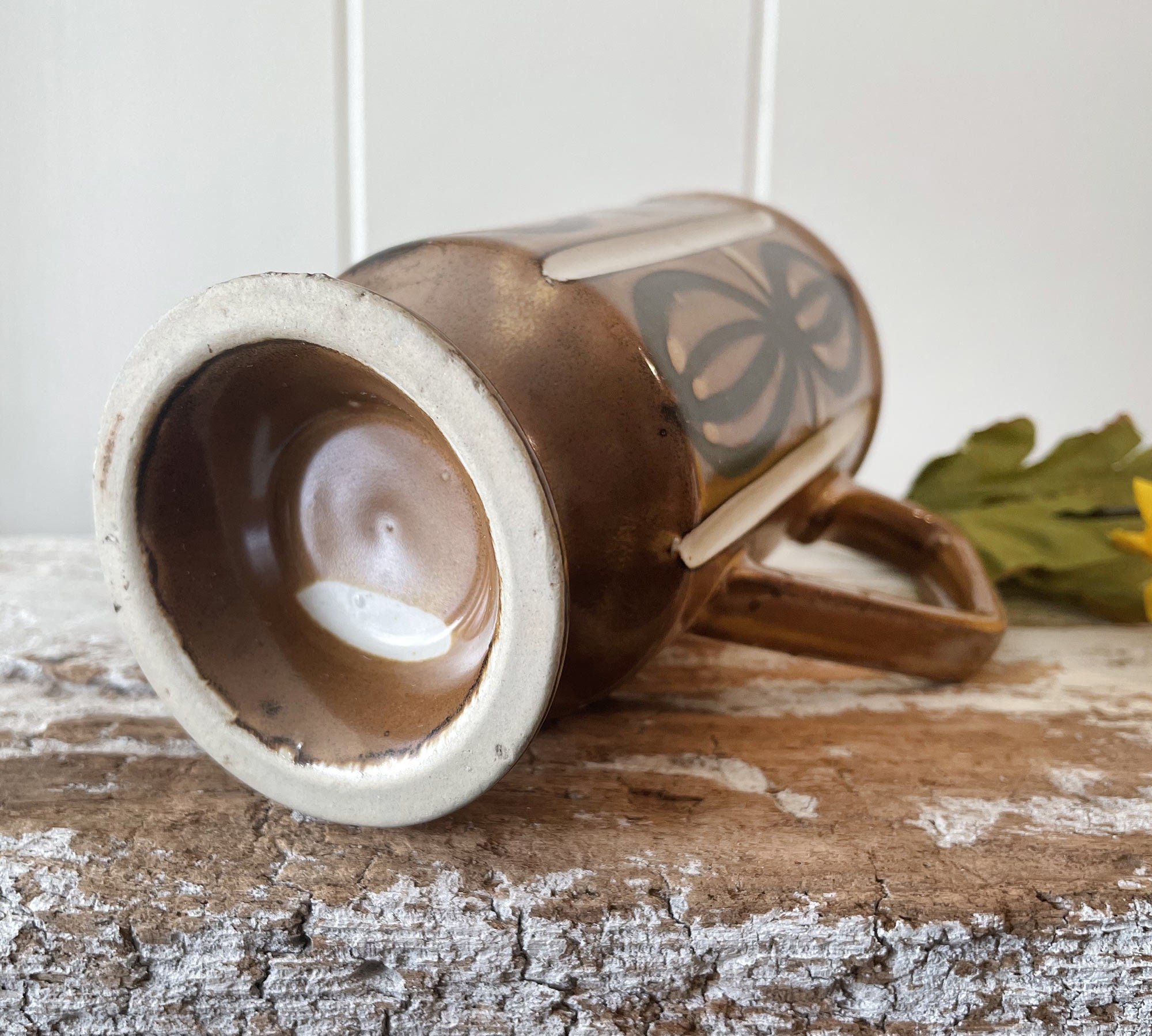 Vintage Mid Century Pedestal Mug, Tan, Black, White, Retro Grooved ...