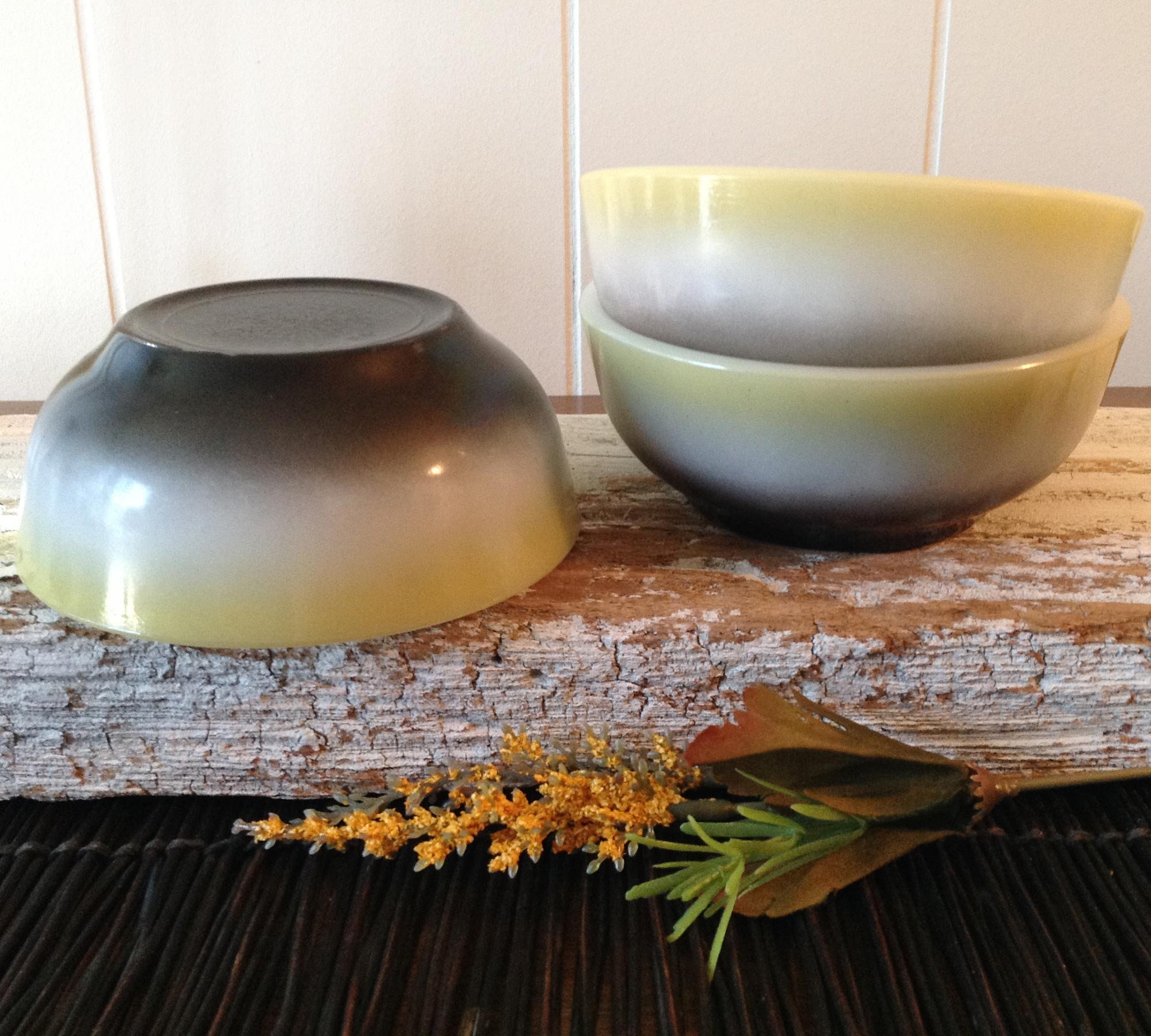 3 Ombre Fade Yellow, Black, White Milk Glass Cereal, Soup Bowls ...