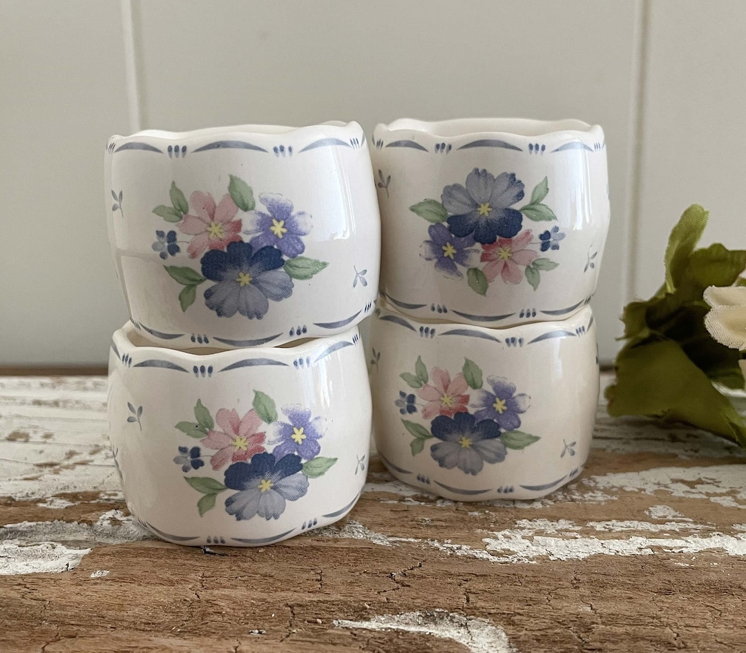 SET of 4 Vintage Nikko Provincial Designs Dauphine Napkin Rings, White ...