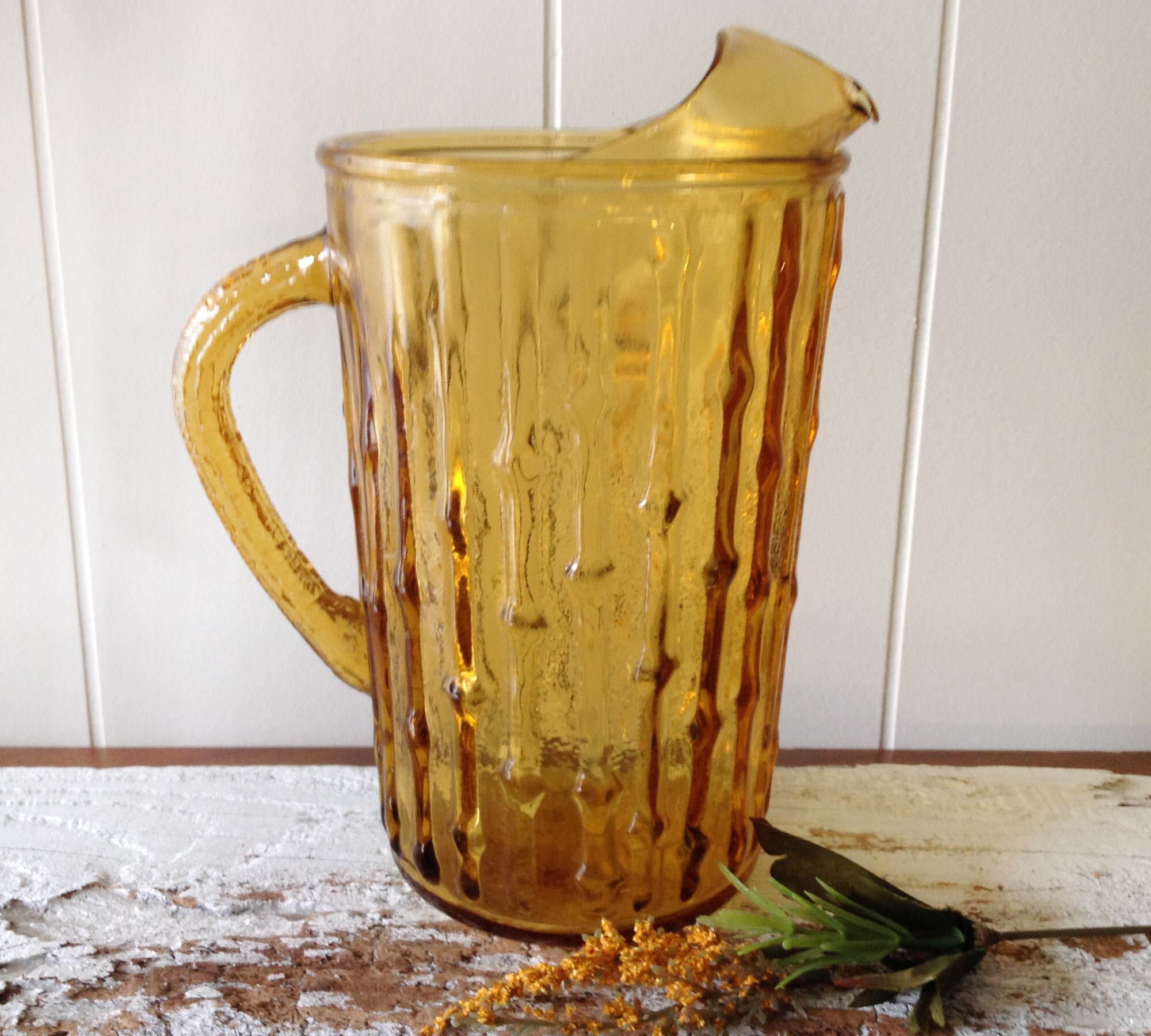 Vintage Amber Bumpy Glass Pitcher Ice Lip Large Textured - Etsy.de