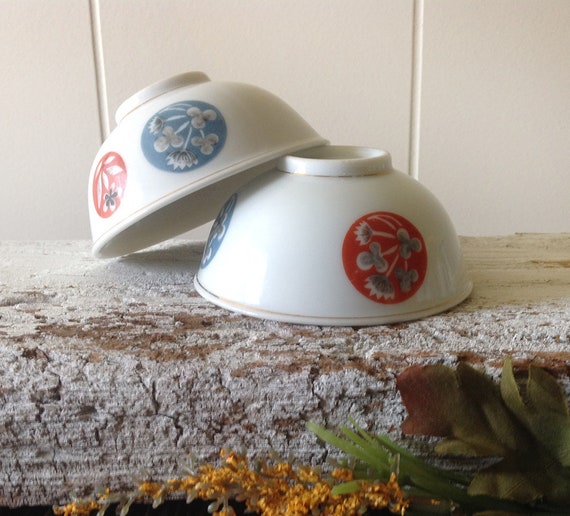 Set of 2 Vintage Chinese Asian Teacups White Red Blue | Etsy