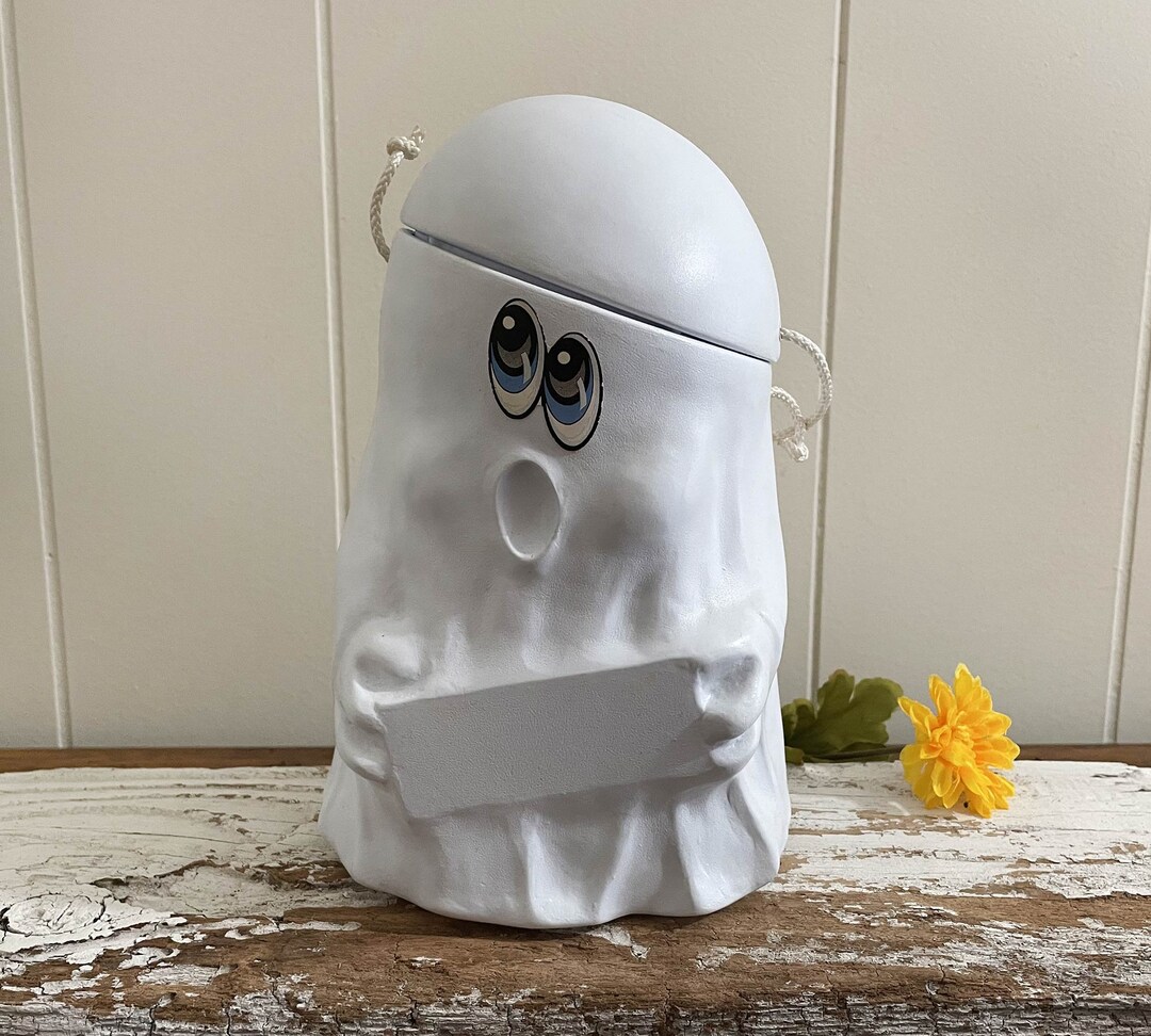 1989 White Plastic Ghost Candy Container, Mars Snickers Trick or Treat ...