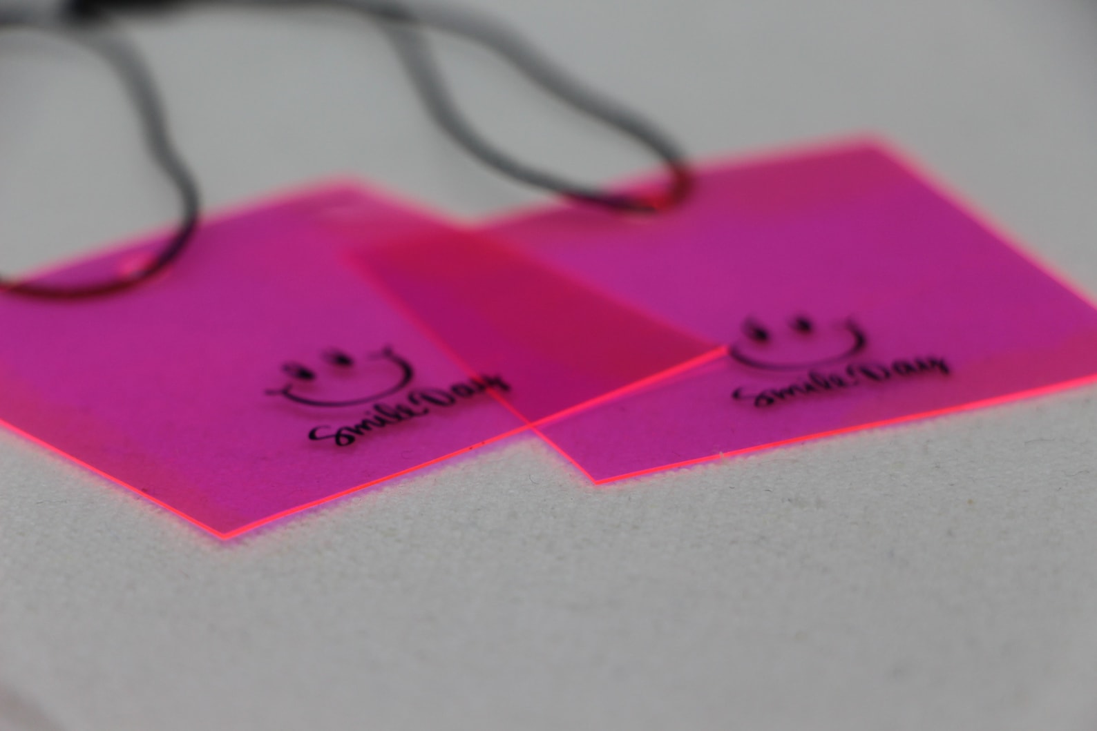 Soft PVC Swing Tag, Plastic Hang Tag, Custom Clear Tag, Neon Hang Tag ...