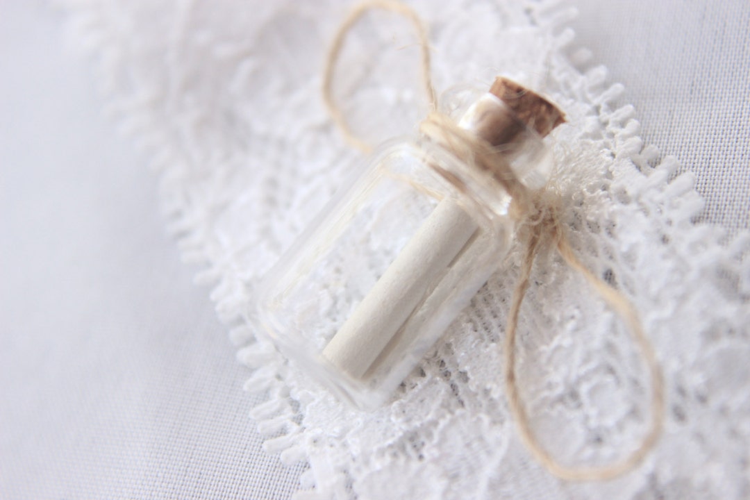 Garter W/ Personalized Message in Bottle - Love Note Bridal Accessory ...