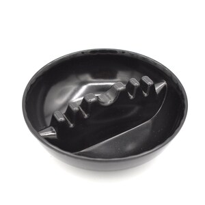 Old-school Retro Round Plastic Resin Ashtray Vintage Smoking Tobacciana ...