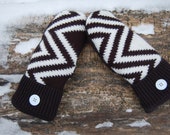 Unique upcycled mittens from the winter by MadeAgainMittens