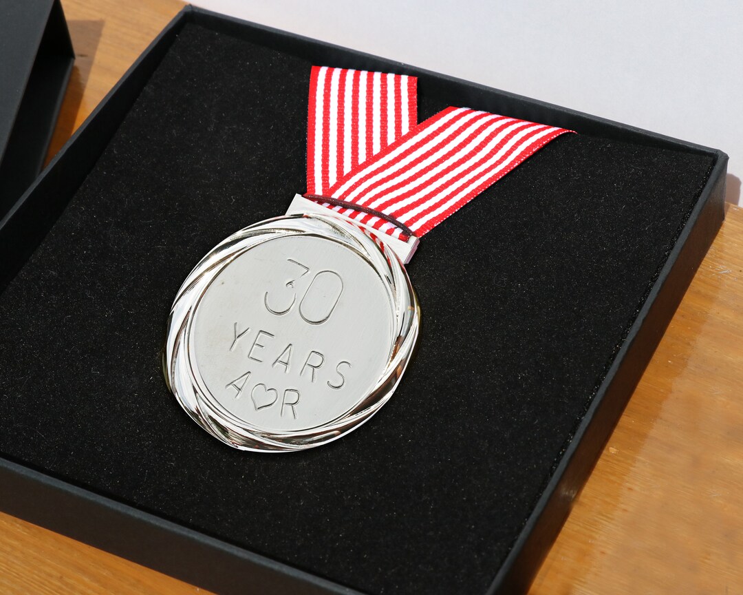 30th Wedding Anniversary Medal - in a Box - Personalised | 30 Years ...