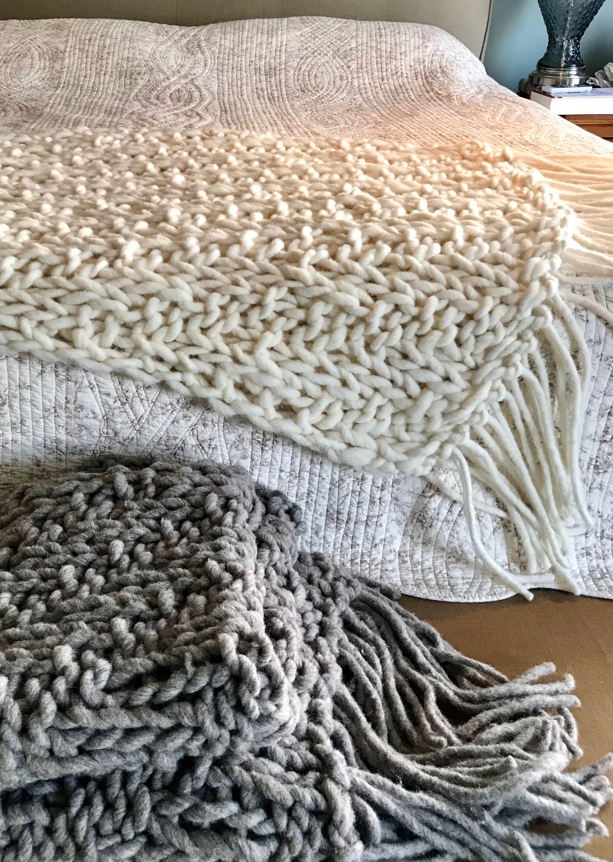 Big Chunky Blanket and Throw With Tassels, Chunky Knit Blanket Runner ...