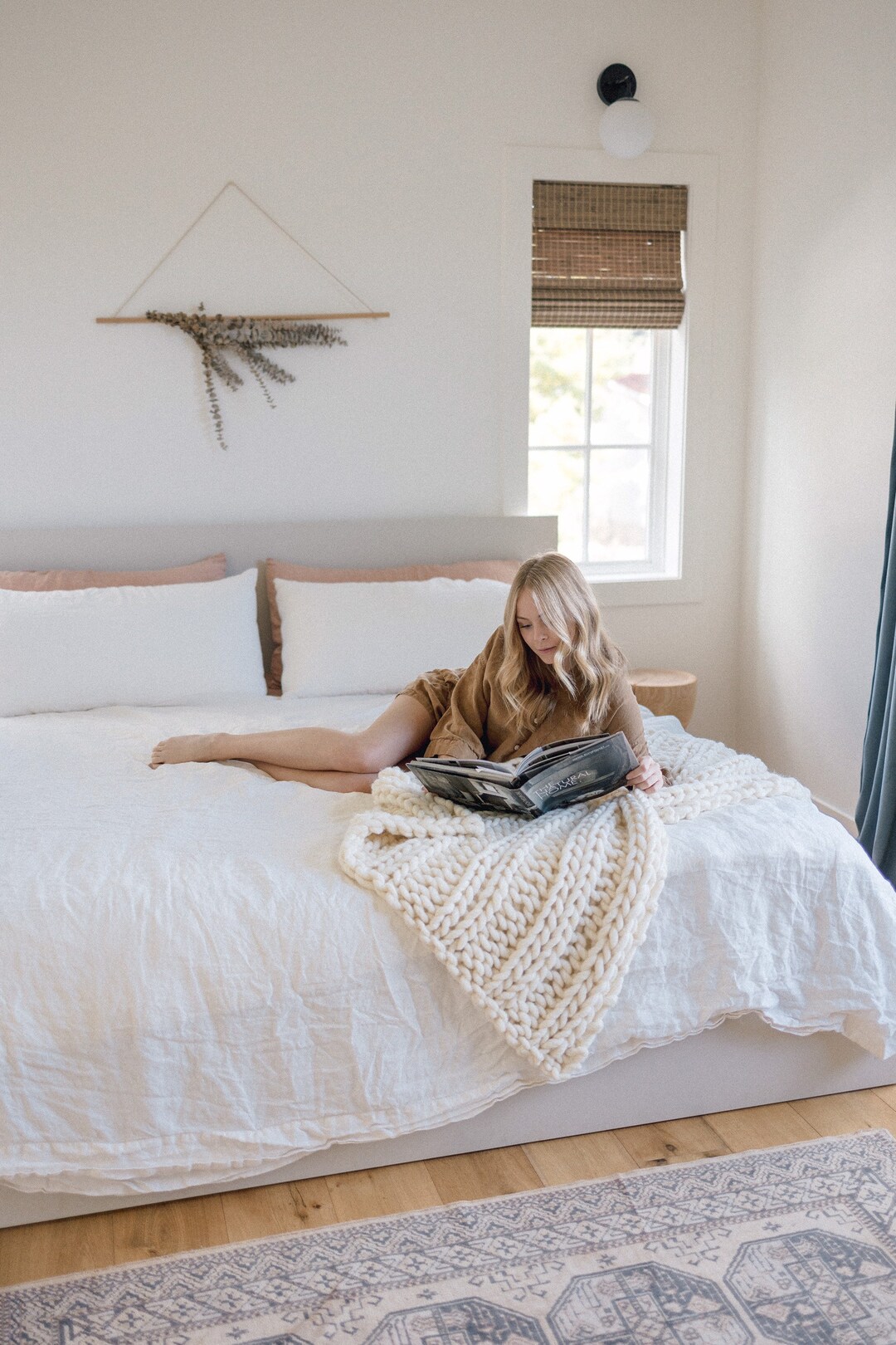 Chunky Blanket in Neutral Tones, This Chunky Knit Throw is Luxury Home ...