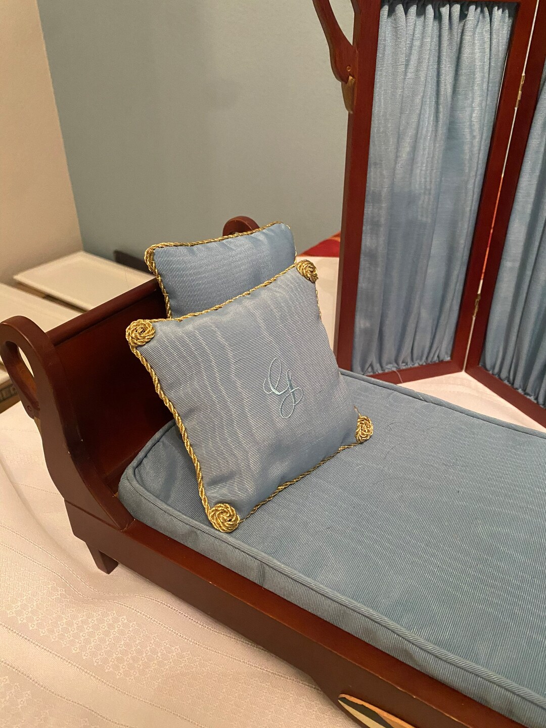 Royal Doulton’s Gene’s Bedroom Sleigh Bed, Two Pillows and Room Divider ...