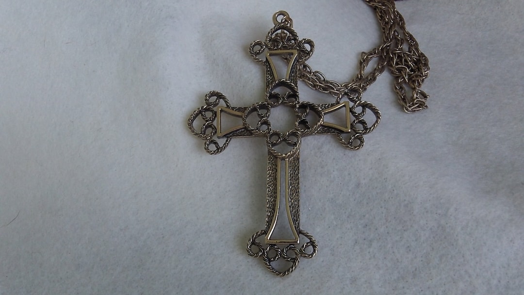 Sarah Coventry Victorian Cross Limited Edition 1973 8870 Vintage ...