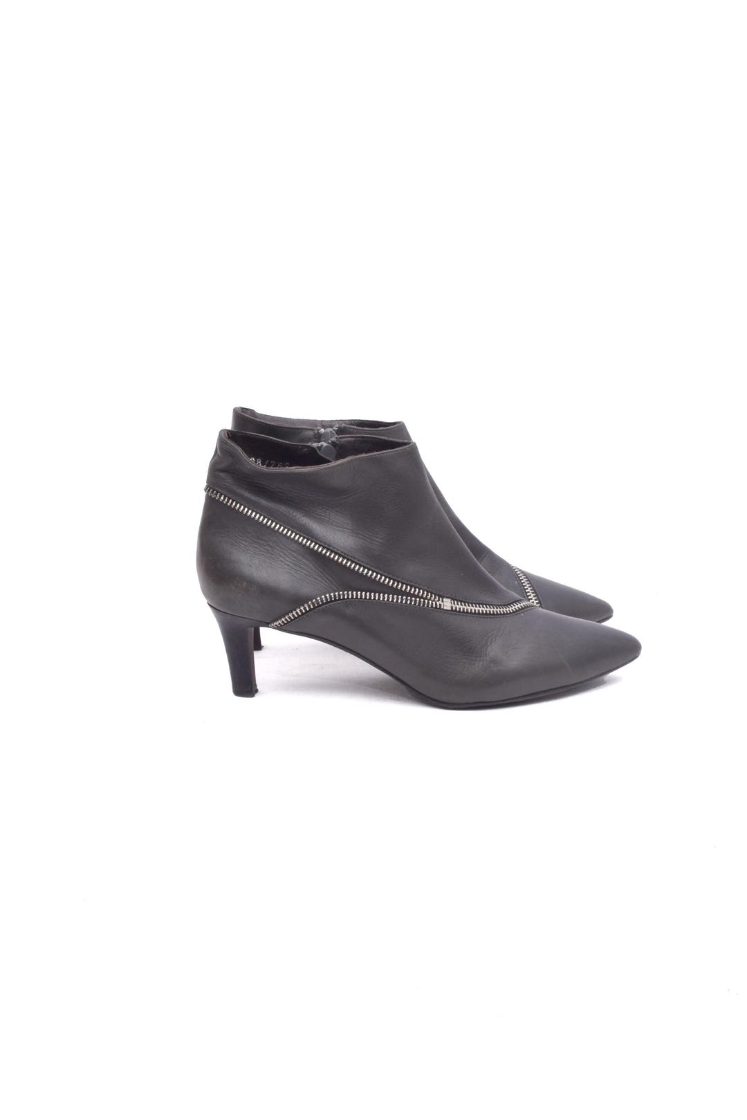Vintage Gray Leather Ankle Booties With Zipper Detail (size 7.5 US) - Etsy