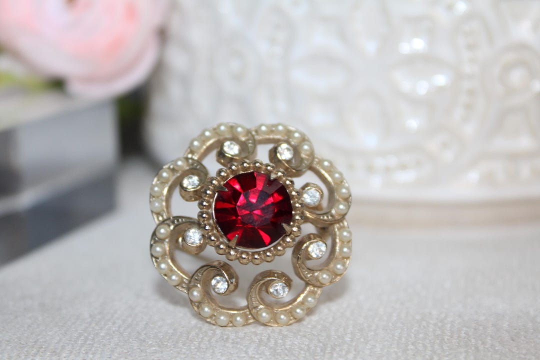 1940s CORO Ruby Red and Clear Rhinestone Pearl Swirl Pin Brooch - Etsy