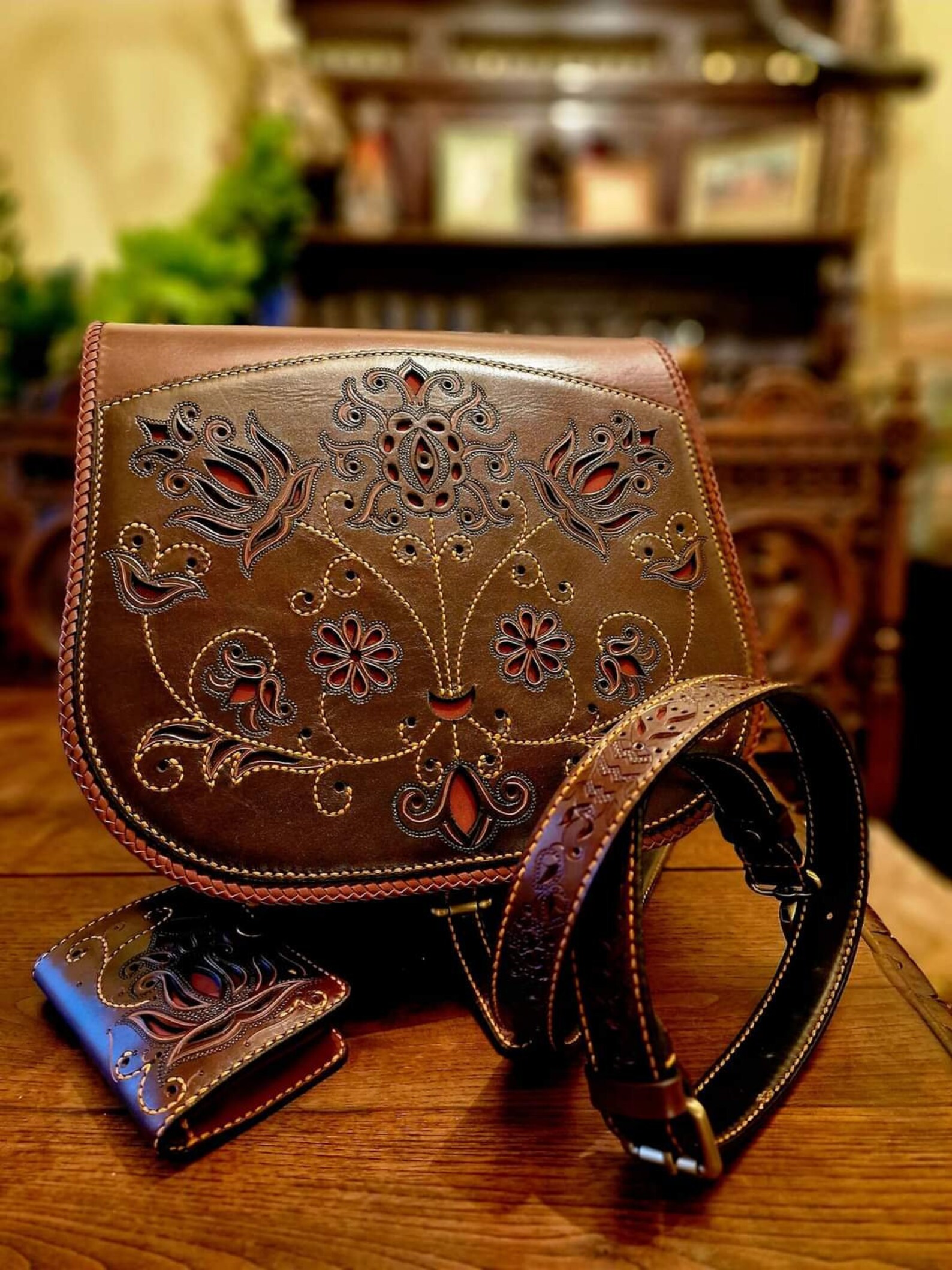 RTS Artisan Hand Tooled Leather Cross Body Bag With Traditional Szekler ...