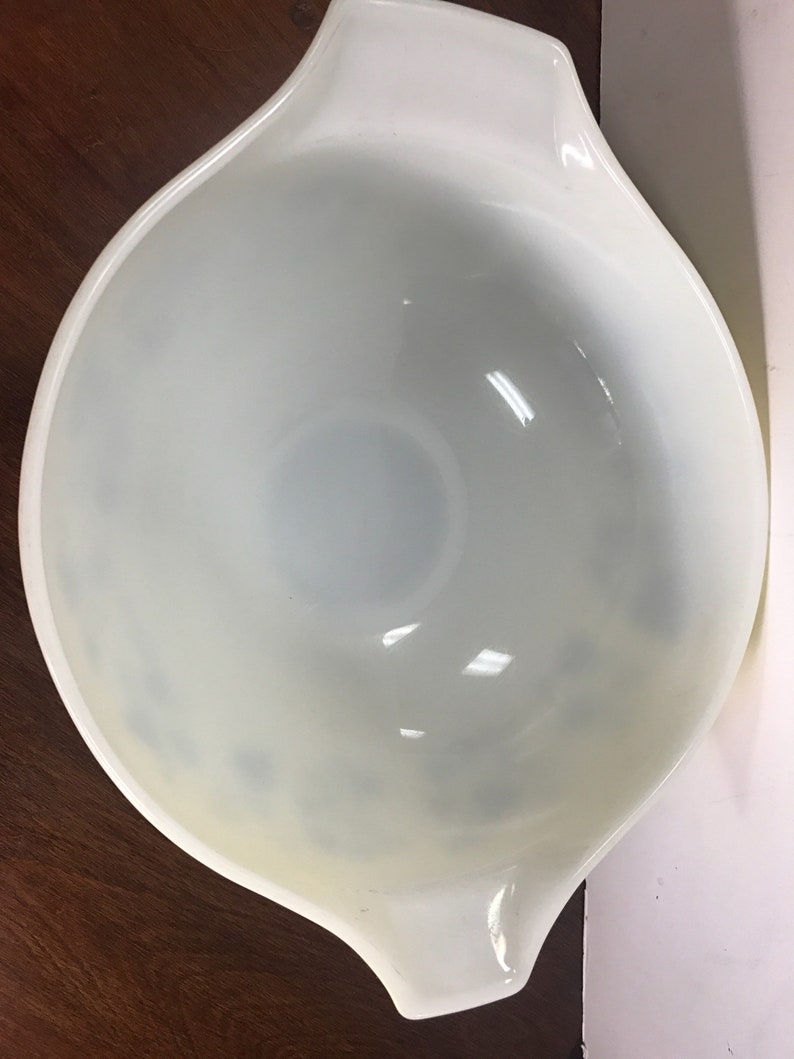 Pyrex Black Gooseberry 444 on Yellow - Etsy