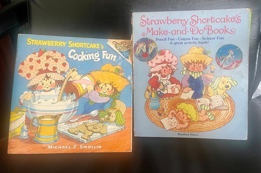 2 Strawberry Shortcake Books - Etsy
