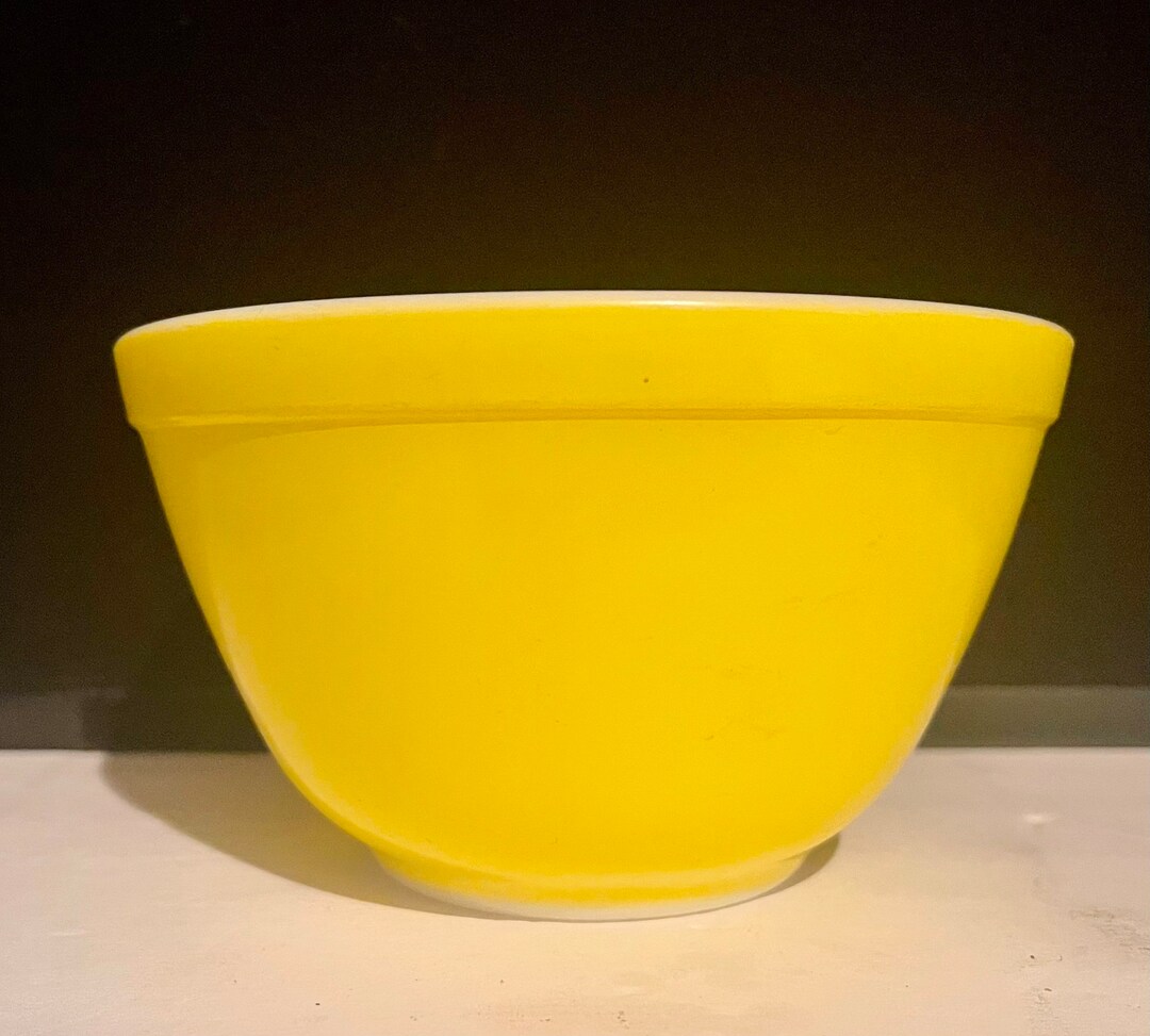 Pyrex Yellow #401 Mixing Bowl - Etsy