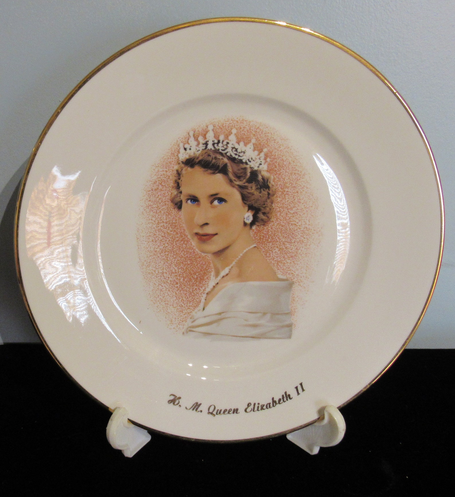 Queen Elizabeth Commemorative Plate - Etsy
