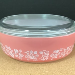 Pyrex Pink Gooseberry Round #471 - Etsy