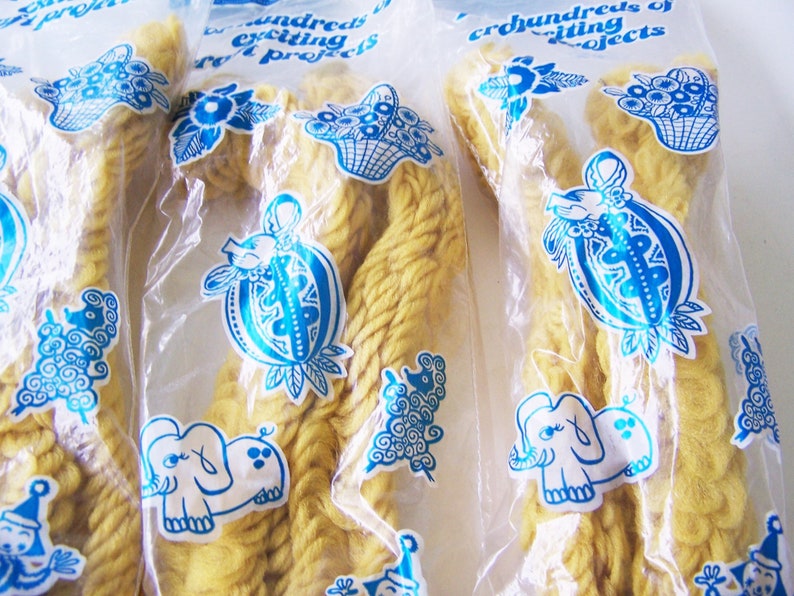 Creative Craft Figure (bump) Jumbo Loopy Chenille 4 Yards Yellow, Crush ...