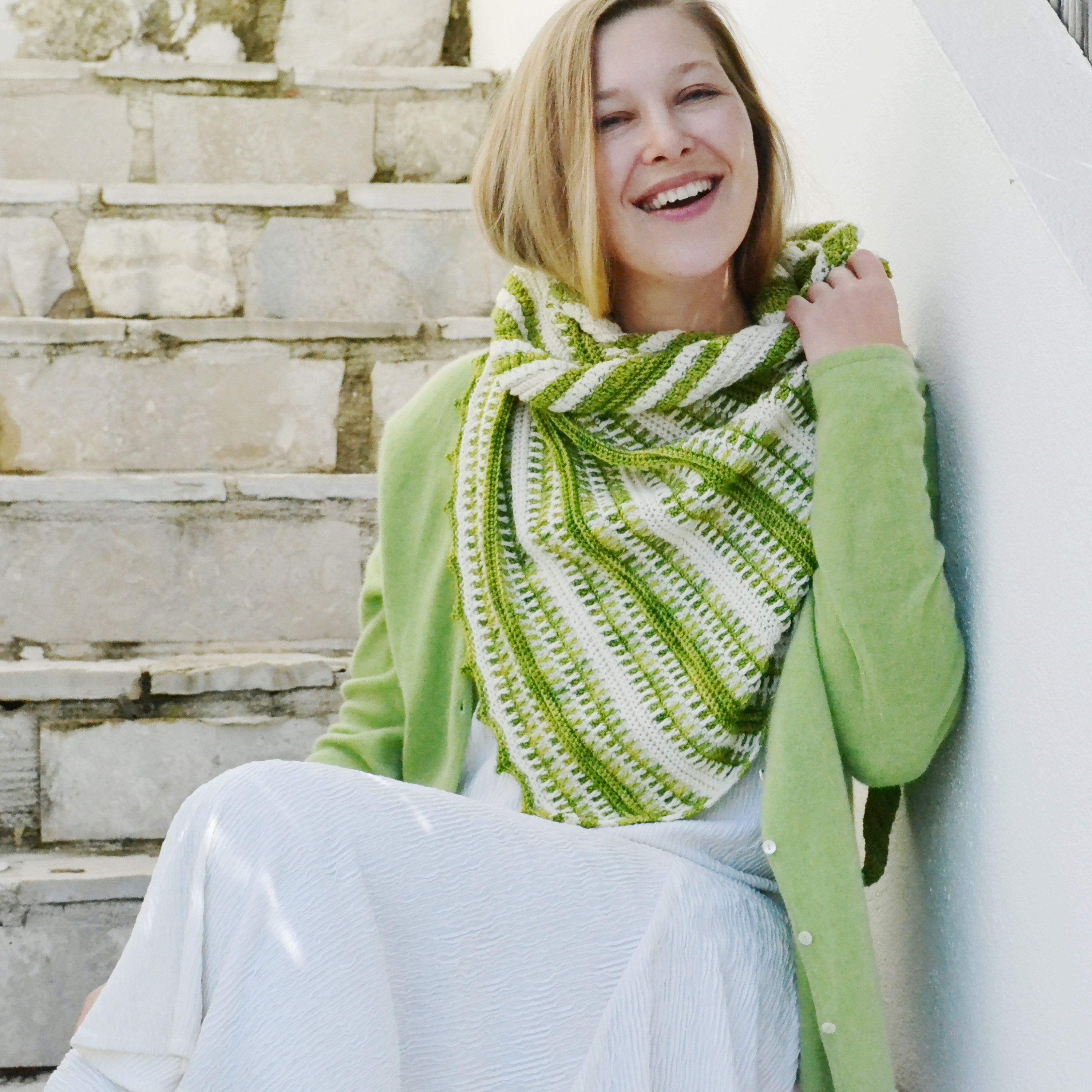 Lizzie Shawl PDF Pattern ~ Casual Crochet - Etsy