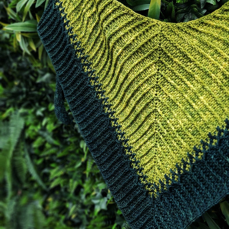 Linen Leaf Crochet Shawl Pattern PDF – Textured Two-color Shawl, Linen ...