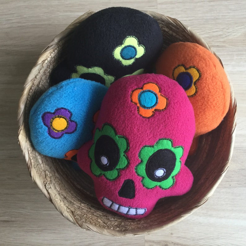 Day of the Dead Skull Pdf Pattern, Skull Plush, Dia De Los Muertes ...