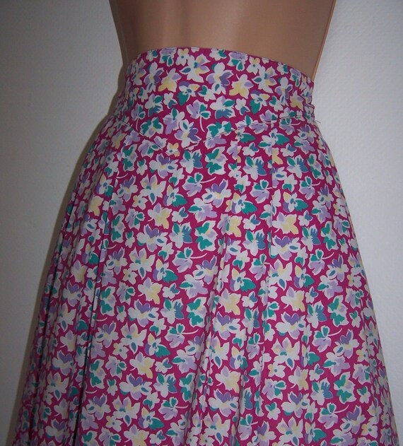 Laura Ashley Vintage Violet Floral Lawn Cotton Landgi… - Gem