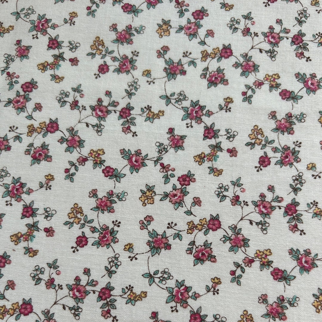 Remnant Calico Ditsy Floral Quilting Fabric, 100% Cotton Quilting ...