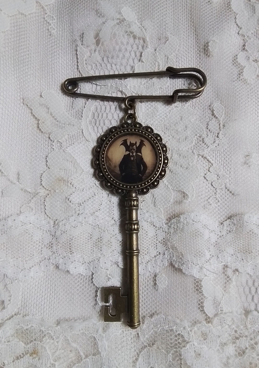 Victorian Bat Man Cameo Brooch, Gothic Bat Kilt Pin Brooch, Bat Lover ...