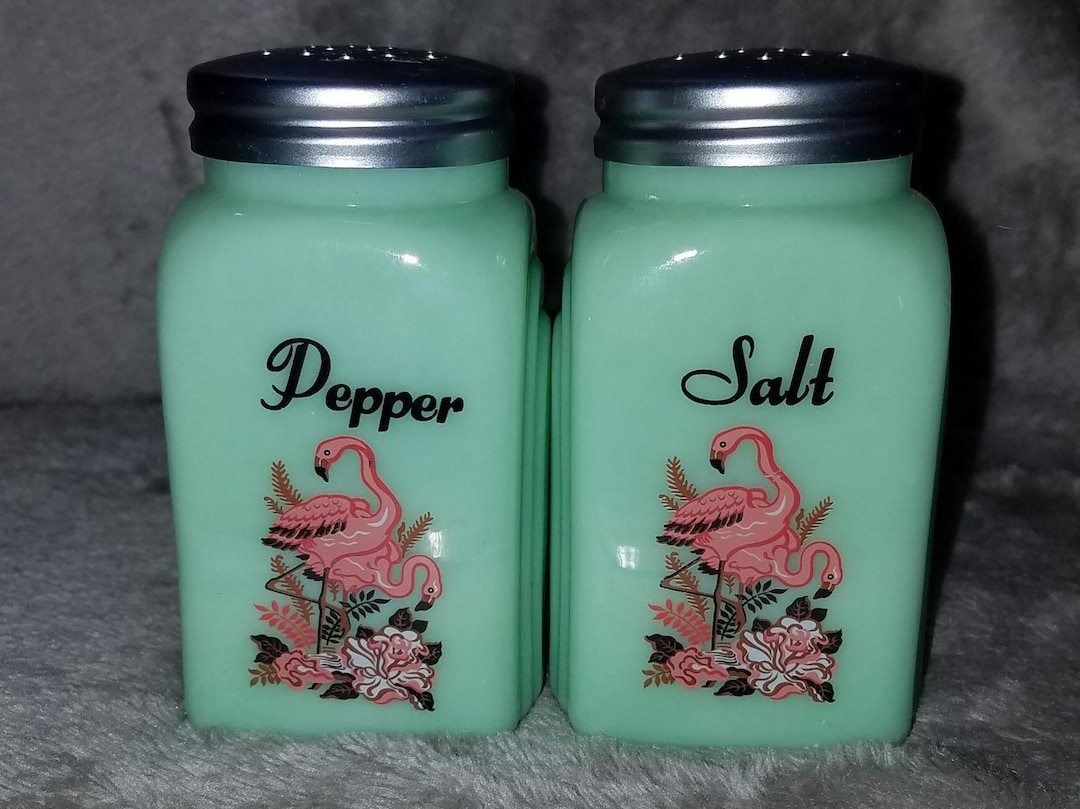 Jadeite Pink Flamingo Salt & Pepper Set - Etsy