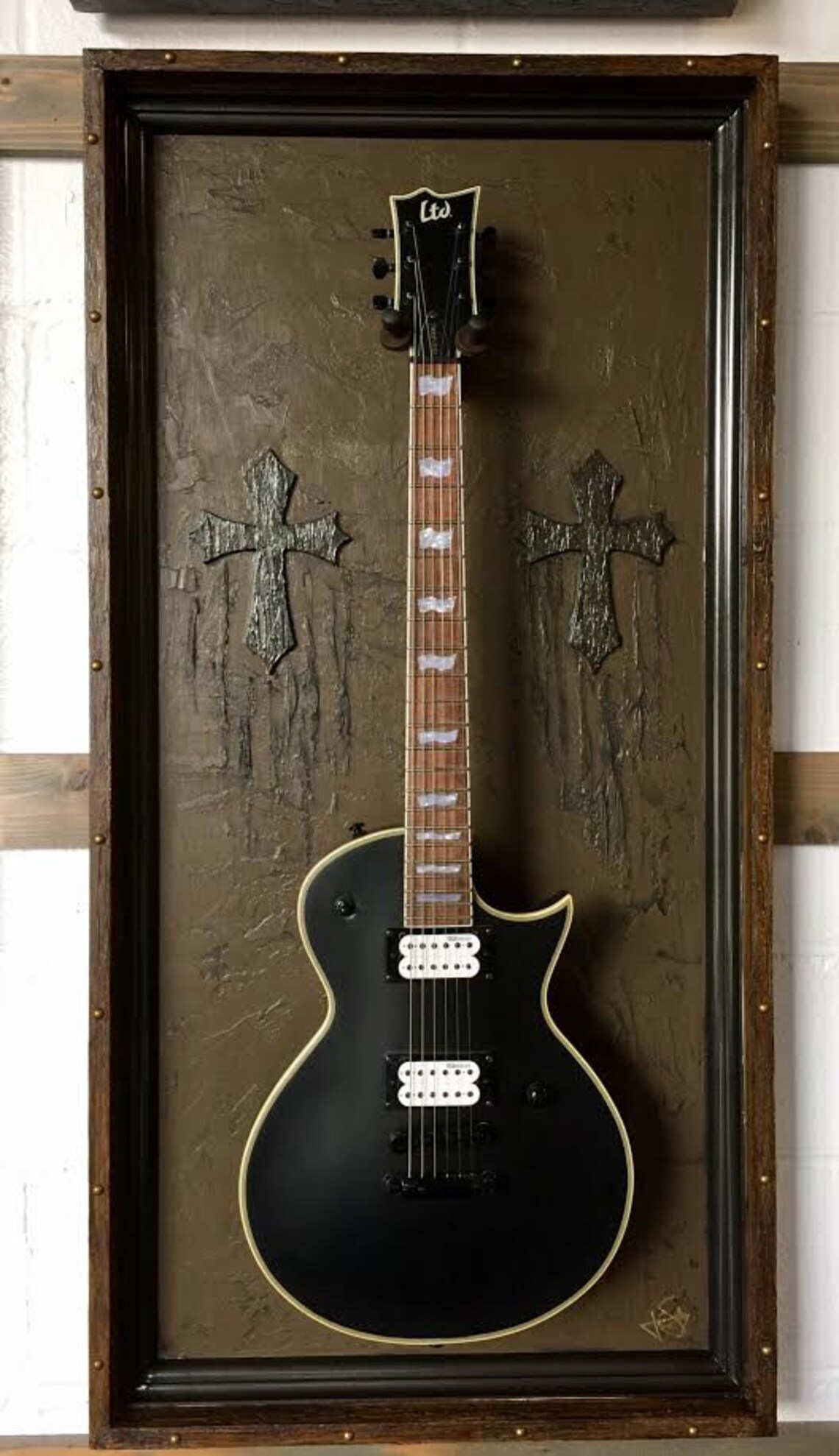 Guitar Display Frame or Case "the Lighthouse" G Frames - Etsy