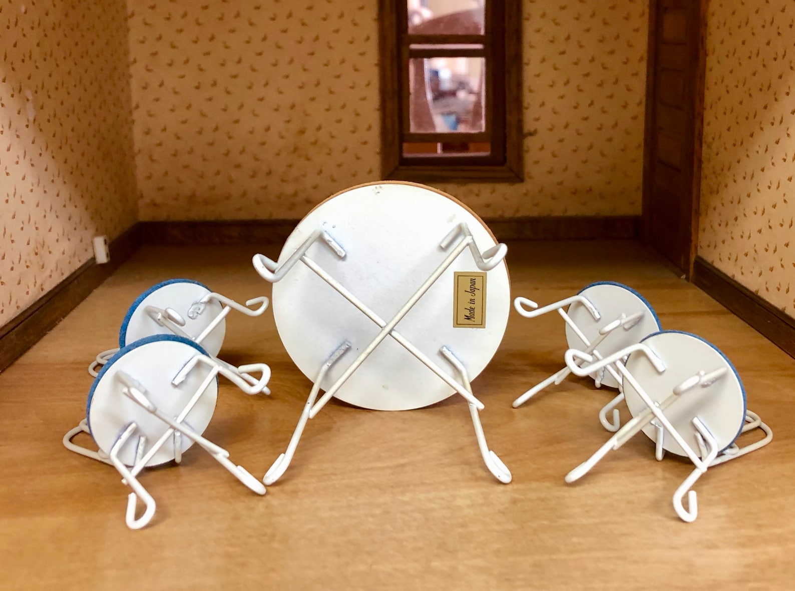 1:12 Scale Round Wire Ice Cream Parlor Table and Chairs 5 Pc Set—faux ...