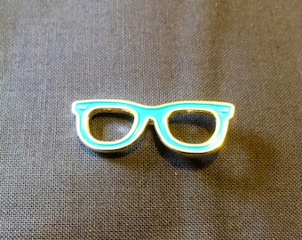 Glasses pin | Etsy