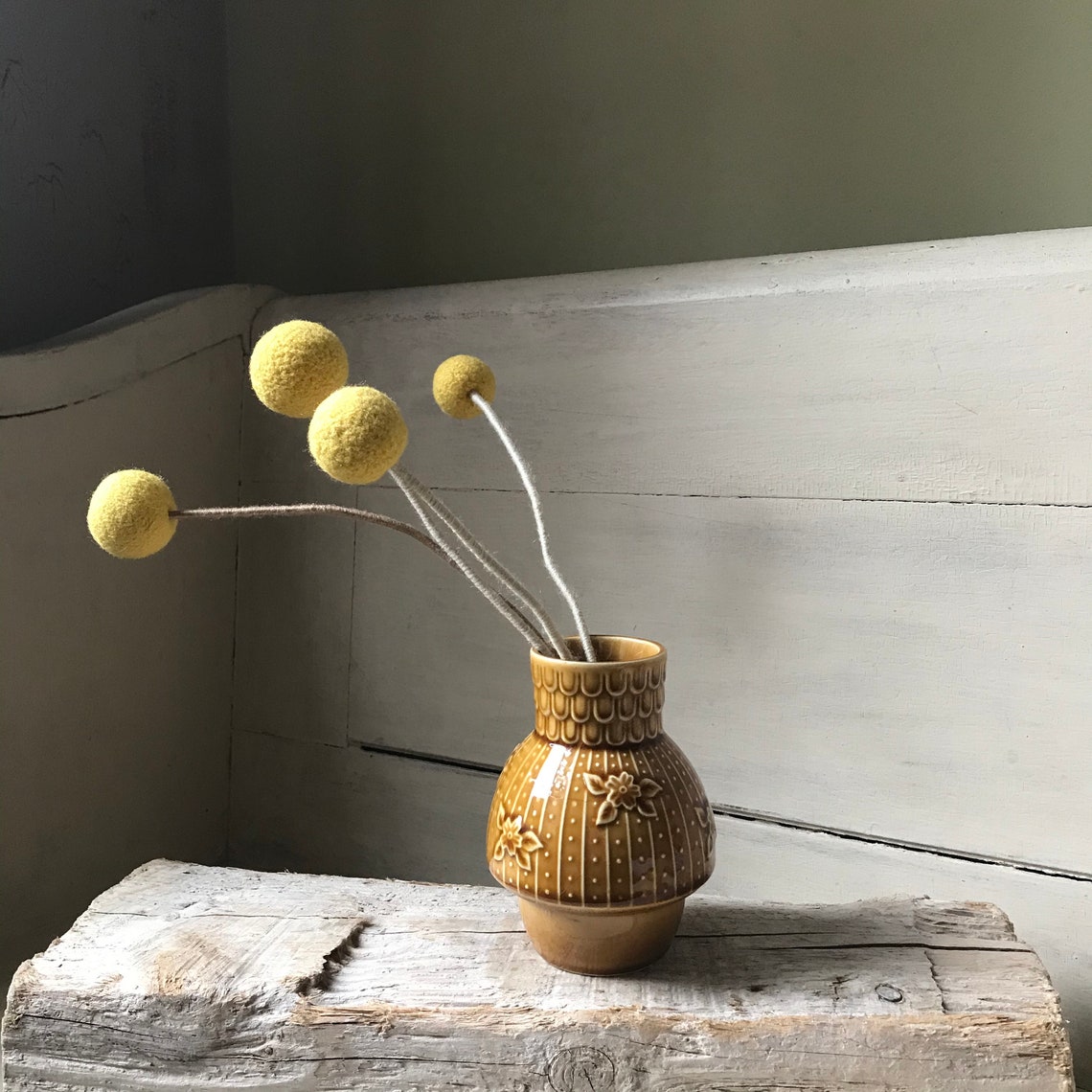 Vintage Vase With Hand Crafted Wool Billy Balls Curated | Etsy Canada