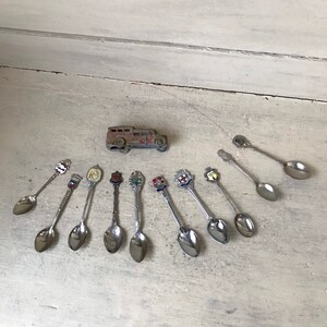Souvenir Spoons, Set of 10 Vintage Collectible Decorative Spoons ...