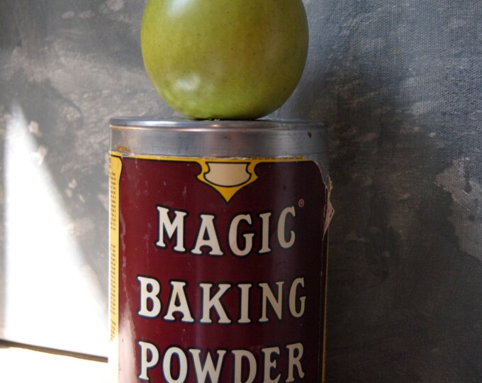 Vintage Magic Brand Baking Powder Tin: Vintage Kitchen - Etsy