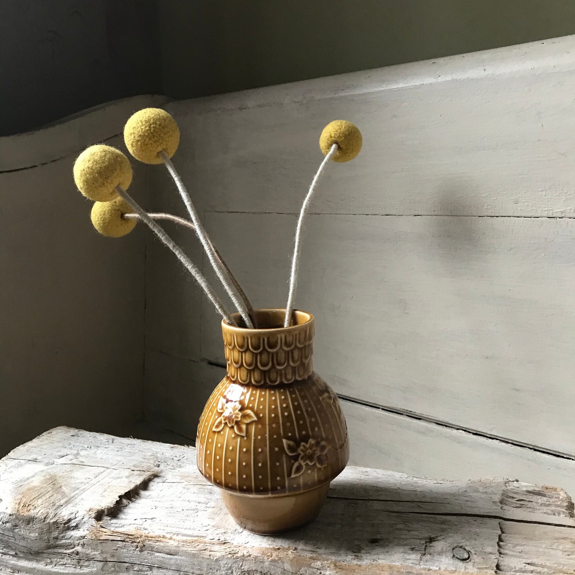 Vintage Vase With Hand Crafted Wool Billy Balls Curated | Etsy Canada