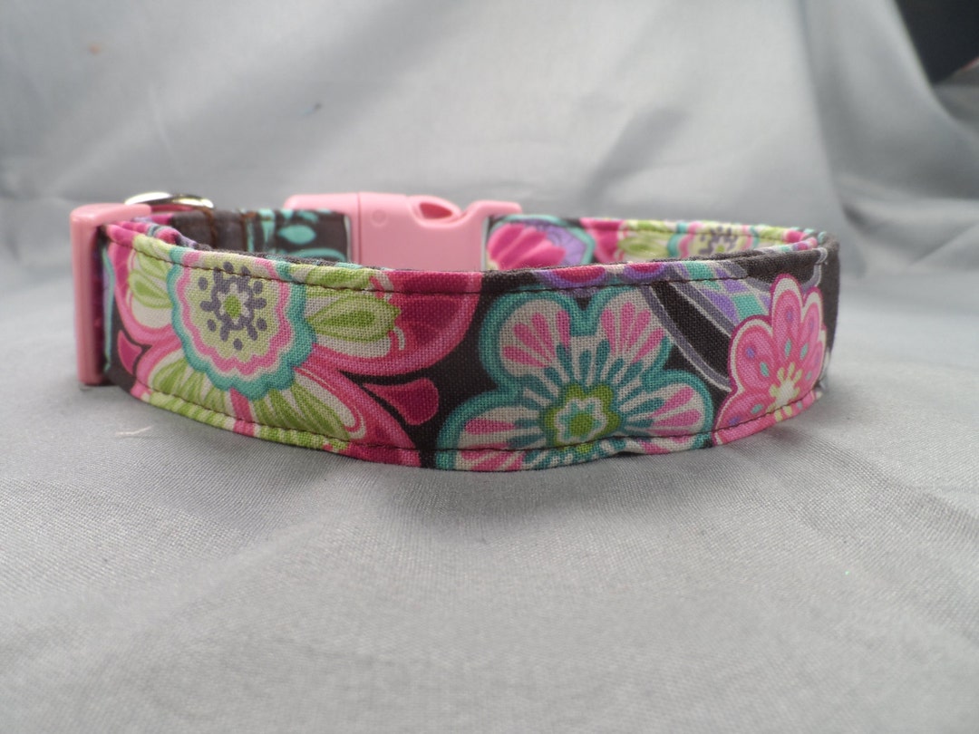 Big Bright Flowers on Brown Dog Collar - Etsy