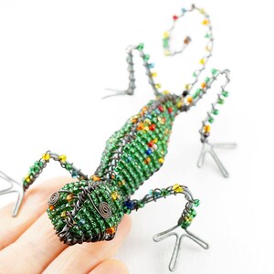 Beaded Gecko Sculpture, Green Glass Bead Wire Gecko, Lizard Figurine ...