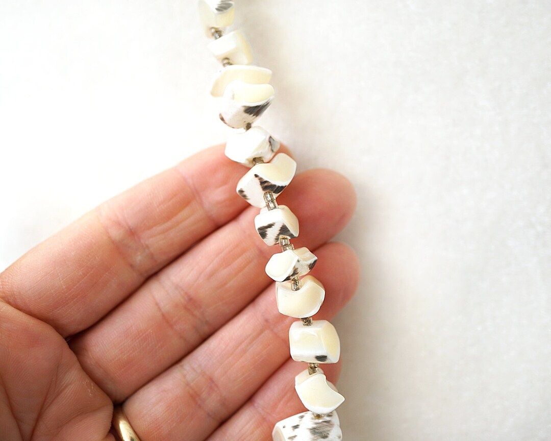 Natural Shell Conch Chunks Necklace, Long White Beach Necklace, Vintage ...