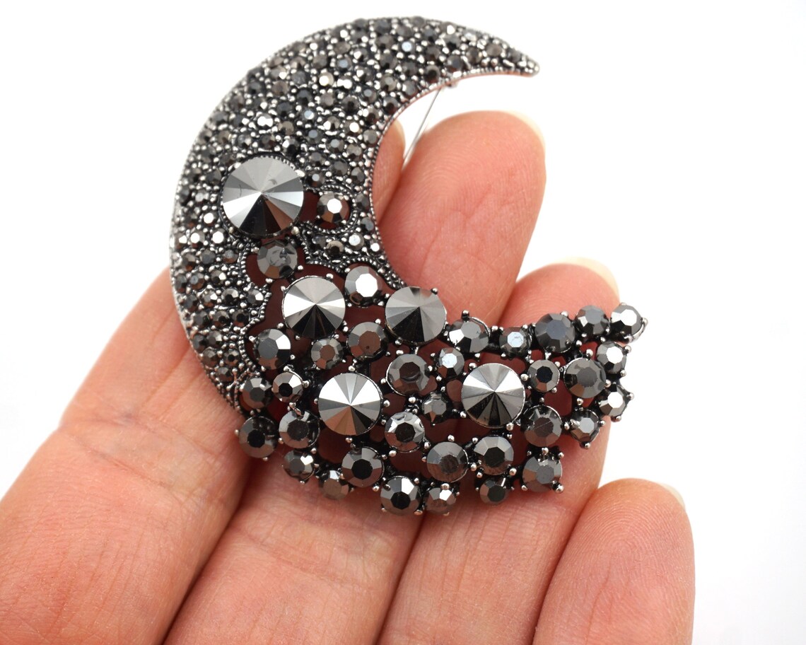 ON VACATION Large Black Crescent Moon Brooch, Vintage Sparkling Crystal ...