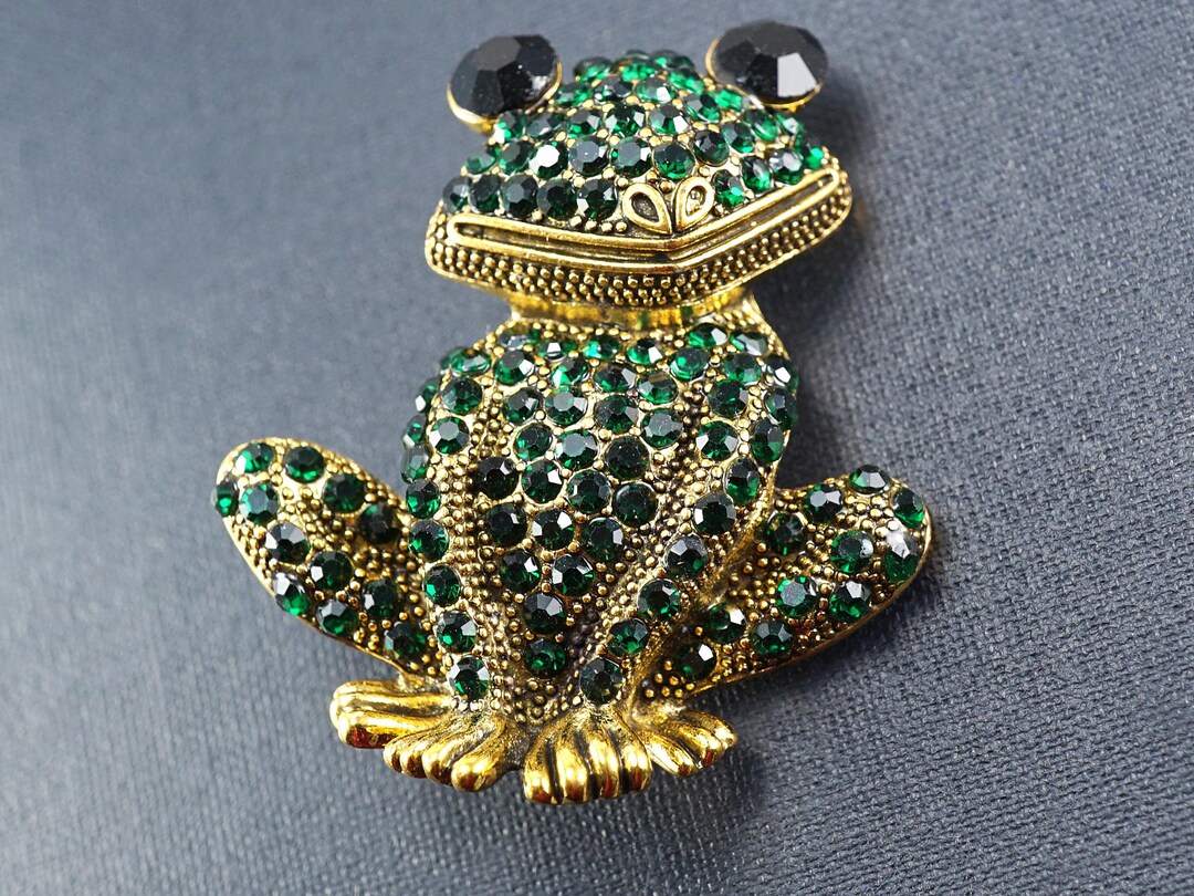 Vintage Emerald Green Rhinestone Frog Brooch Golden Frog Pin Etsy