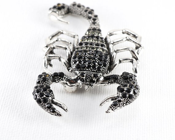 Huge Scorpion Brooch, Moving Tail Scorpion Pin Vintag… - Gem