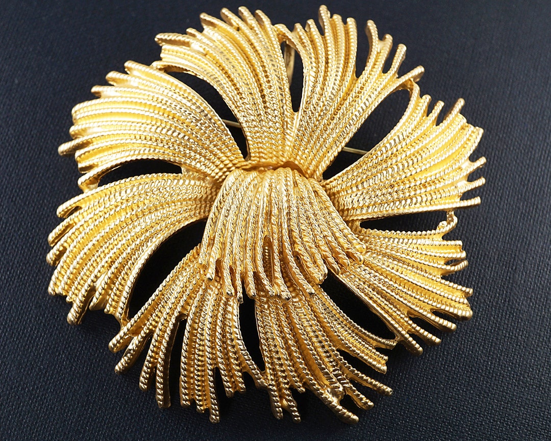 Large Starburst Brooch Pin, Retro Golden Flower Art Deco Brooch, Big ...