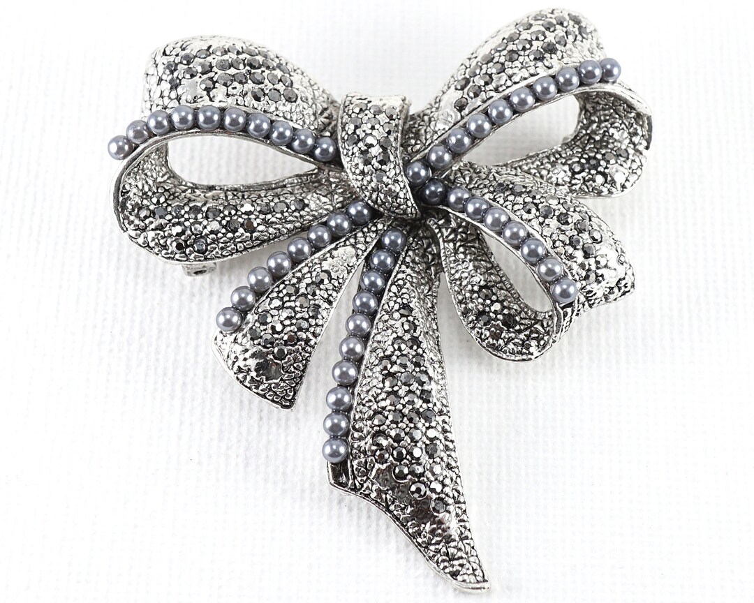 ON VACATION Vintage Bow Brooch, Antique Dark Silver Bow Pin, Tiny Pave ...